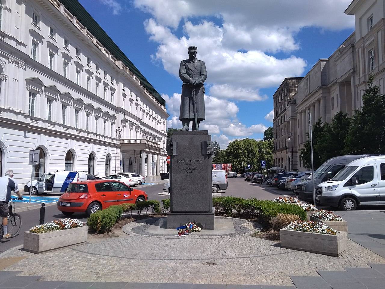 Pilsudski Square | Attractions in Warsaw